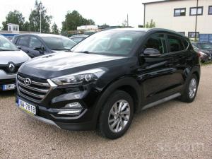 Black Hyundai Tucson 2018 in Riga, with an engine capacity of 1.60 L and mileage of 185 thousand km for 13550 €, photo 1 on AUTOMOTO.COM.LV