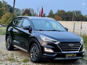 Black Hyundai Tucson 2018 in Siauliai, with an engine capacity of 1.60 L and mileage of 198 thousand km for 15750 €, photo 23 on AUTOMOTO.COM.LV