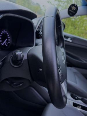 Black Hyundai Tucson 2018 in Siauliai, with an engine capacity of 1.60 L and mileage of 198 thousand km for 15750 €, photo 29 on AUTOMOTO.COM.LV