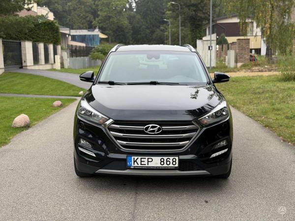 Melns Hyundai Tucson 2018 Viļņa, ar dzinēja tilpumu 1.59 L un nobraukumu 175 tūkst. km par 9850 €, foto 3 vietnē AUTOMOTO.COM.LV