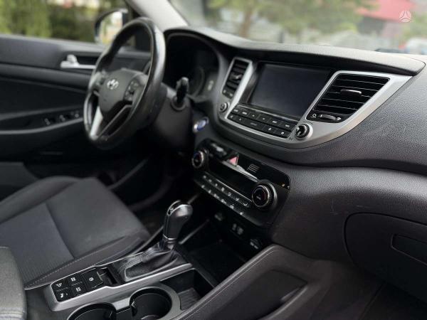Melns Hyundai Tucson 2018 Viļņa, ar dzinēja tilpumu 1.59 L un nobraukumu 175 tūkst. km par 9850 €, foto 8 vietnē AUTOMOTO.COM.LV