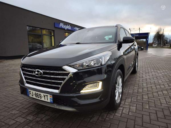 Black Hyundai Tucson 2019 in Taurage, with an engine capacity of 1.60 L and mileage of 141 thousand km for 14800 €, photo 1 on AUTOMOTO.COM.LV