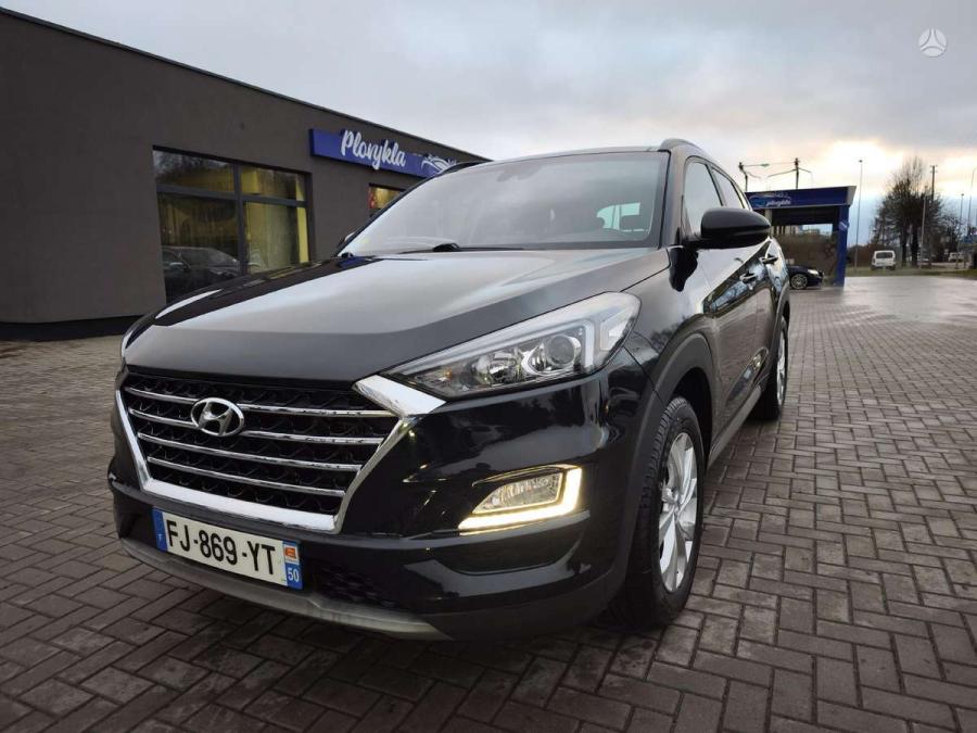 Melns Hyundai Tucson 2019 Tauragė, ar dzinēja tilpumu 1.60 L un nobraukumu 141 tūkst. km par 14800 €, foto 1 vietnē AUTOMOTO.COM.LV