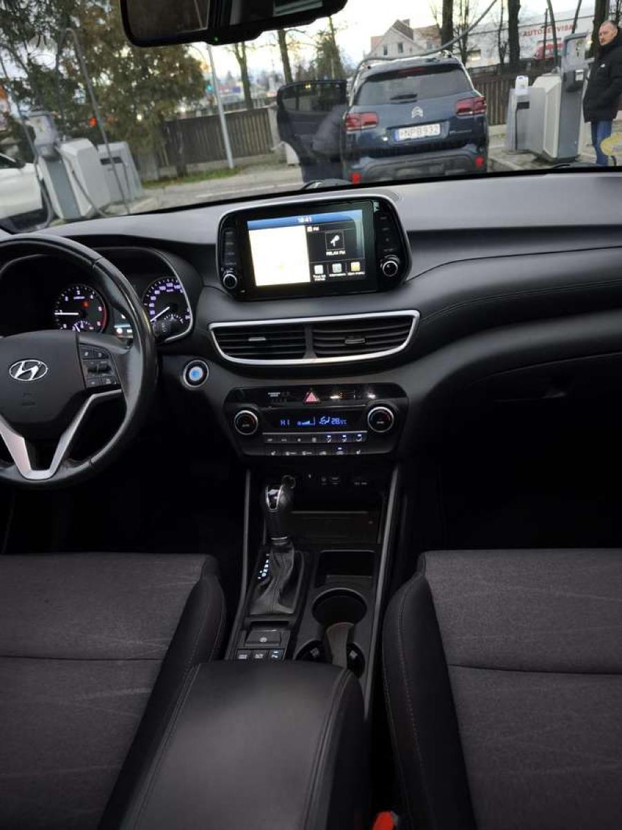 Melns Hyundai Tucson 2019 Tauragė, ar dzinēja tilpumu 1.60 L un nobraukumu 141 tūkst. km par 14800 €, foto 8 vietnē AUTOMOTO.COM.LV