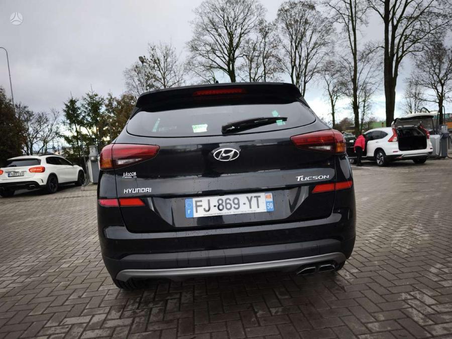 Melns Hyundai Tucson 2019 Tauragė, ar dzinēja tilpumu 1.60 L un nobraukumu 141 tūkst. km par 14800 €, foto 27 vietnē AUTOMOTO.COM.LV