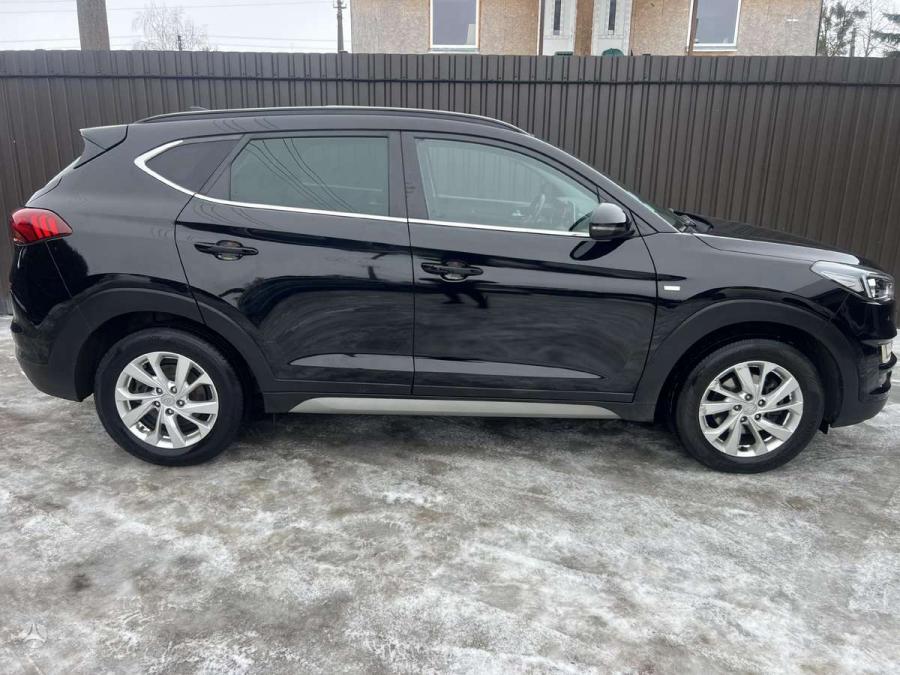 Melns Hyundai Tucson 2019 Kauņa, ar dzinēja tilpumu 1.60 L un nobraukumu 130 tūkst. km par 11800 €, foto 4 vietnē AUTOMOTO.COM.LV