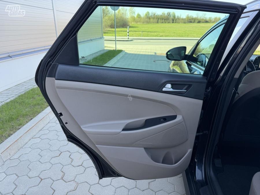 Melns Hyundai Tucson 2019 Kauņa, ar dzinēja tilpumu 1.60 L un nobraukumu 217 tūkst. km par 13500 €, foto 25 vietnē AUTOMOTO.COM.LV