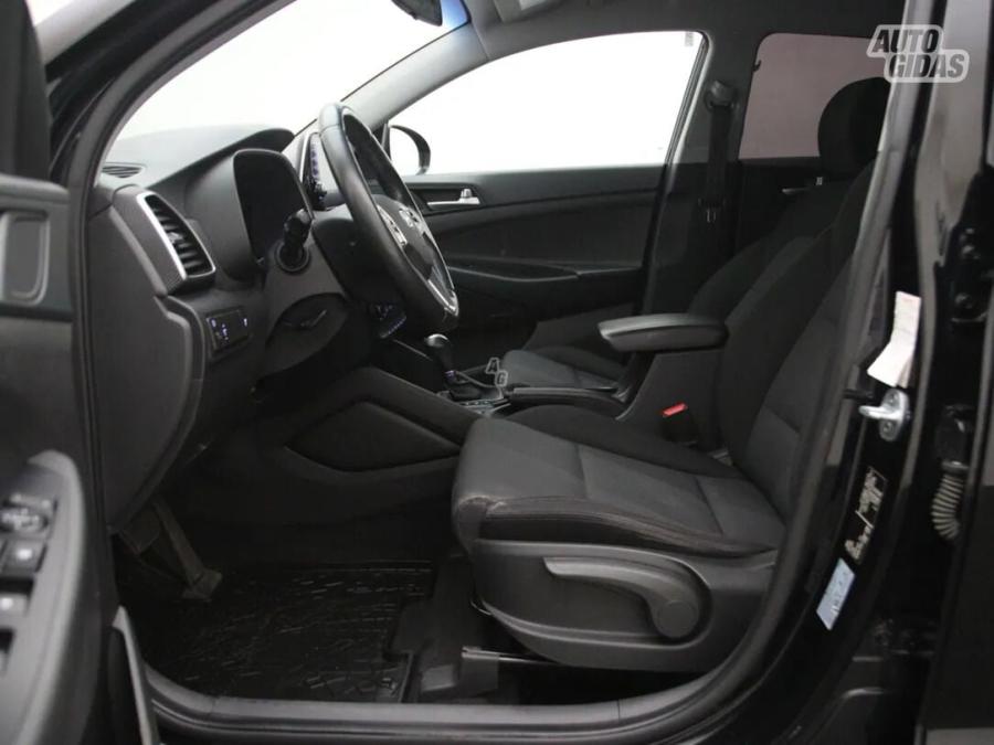Melns Hyundai Tucson 2019 Viļņa, ar dzinēja tilpumu 1.60 L un nobraukumu 113 tūkst. km par 16099 €, foto 5 vietnē AUTOMOTO.COM.LV