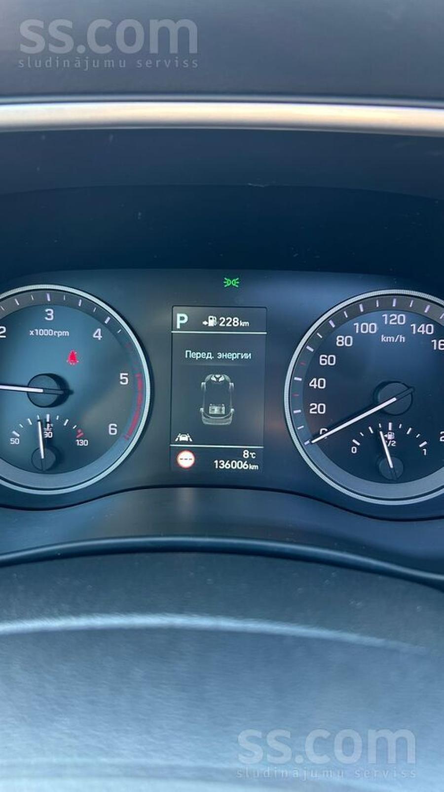 Black Hyundai Tucson 2019 in Jelgava, with an engine capacity of 1.60 L and mileage of 137 thousand km for 15995 €, photo 12 on AUTOMOTO.COM.LV
