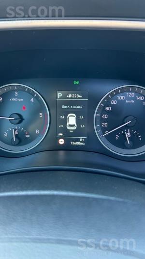 Black Hyundai Tucson 2019 in Jelgava, with an engine capacity of 1.60 L and mileage of 137 thousand km for 15995 €, photo 13 on AUTOMOTO.COM.LV