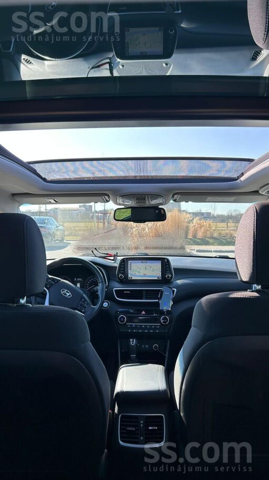 Black Hyundai Tucson 2019 in Jelgava, with an engine capacity of 1.60 L and mileage of 137 thousand km for 15995 €, photo 14 on AUTOMOTO.COM.LV