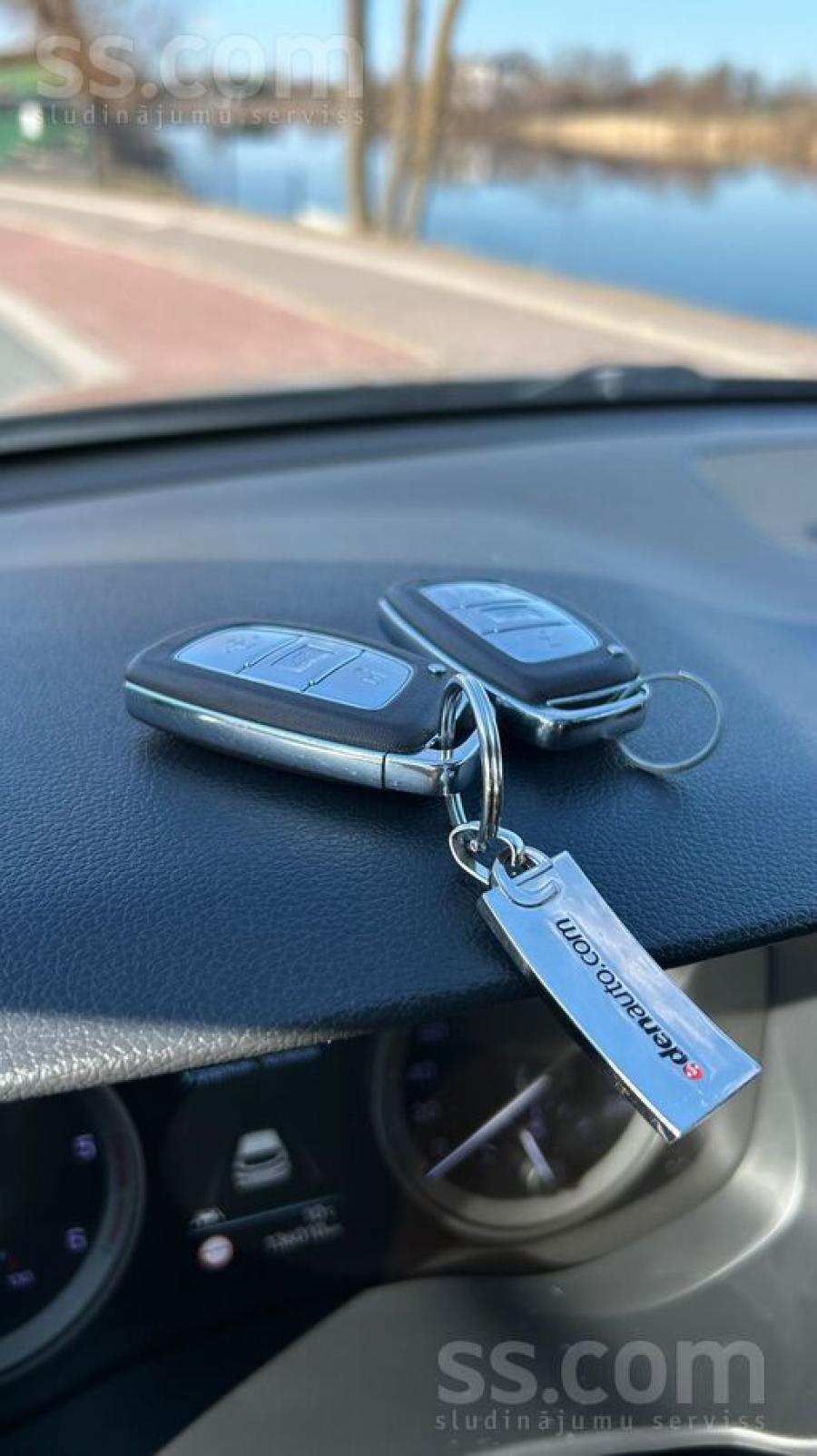 Black Hyundai Tucson 2019 in Jelgava, with an engine capacity of 1.60 L and mileage of 137 thousand km for 15995 €, photo 15 on AUTOMOTO.COM.LV