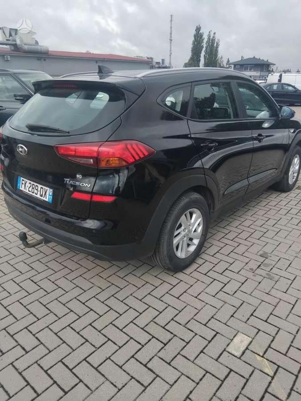Melns Hyundai Tucson 2019 Tauragė, ar dzinēja tilpumu 1.60 L un nobraukumu 138 tūkst. km par 11650 €, foto 3 vietnē AUTOMOTO.COM.LV
