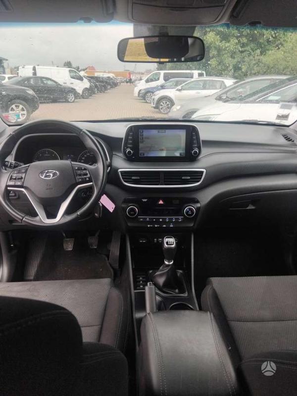 Melns Hyundai Tucson 2019 Tauragė, ar dzinēja tilpumu 1.60 L un nobraukumu 138 tūkst. km par 11650 €, foto 7 vietnē AUTOMOTO.COM.LV
