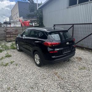 Melns Hyundai Tucson 2019 Tauragė, ar dzinēja tilpumu 1.60 L un nobraukumu 152 tūkst. km par 7800 €, foto 8 vietnē AUTOMOTO.COM.LV