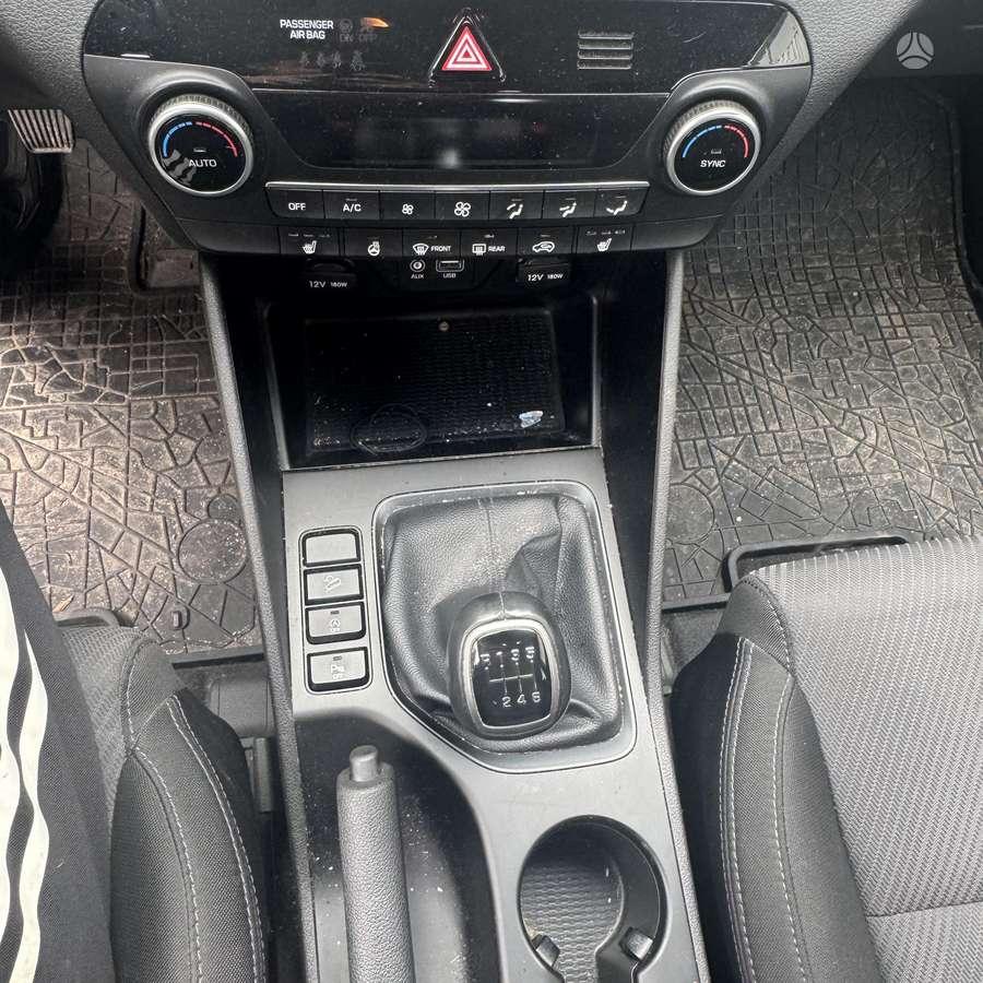 Melns Hyundai Tucson 2019 Tauragė, ar dzinēja tilpumu 1.60 L un nobraukumu 152 tūkst. km par 7800 €, foto 11 vietnē AUTOMOTO.COM.LV