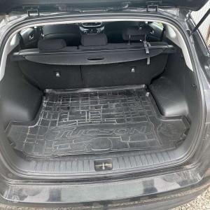 Melns Hyundai Tucson 2019 Tauragė, ar dzinēja tilpumu 1.60 L un nobraukumu 152 tūkst. km par 7800 €, foto 15 vietnē AUTOMOTO.COM.LV