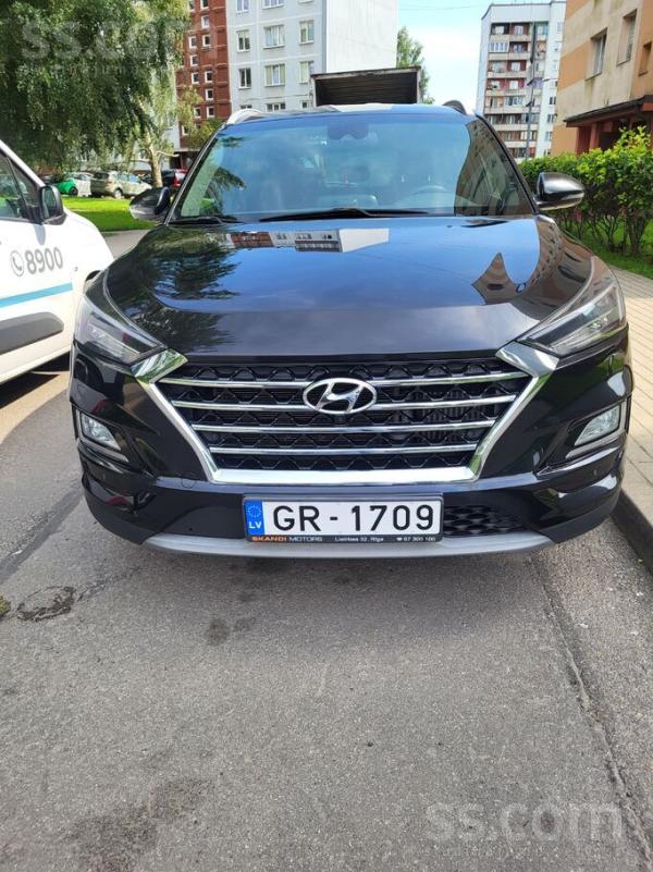 Melns Hyundai Tucson 2019 Rīga, ar dzinēja tilpumu 1.60 L un nobraukumu 107 tūkst. km par 17000 €, foto 3 vietnē AUTOMOTO.COM.LV