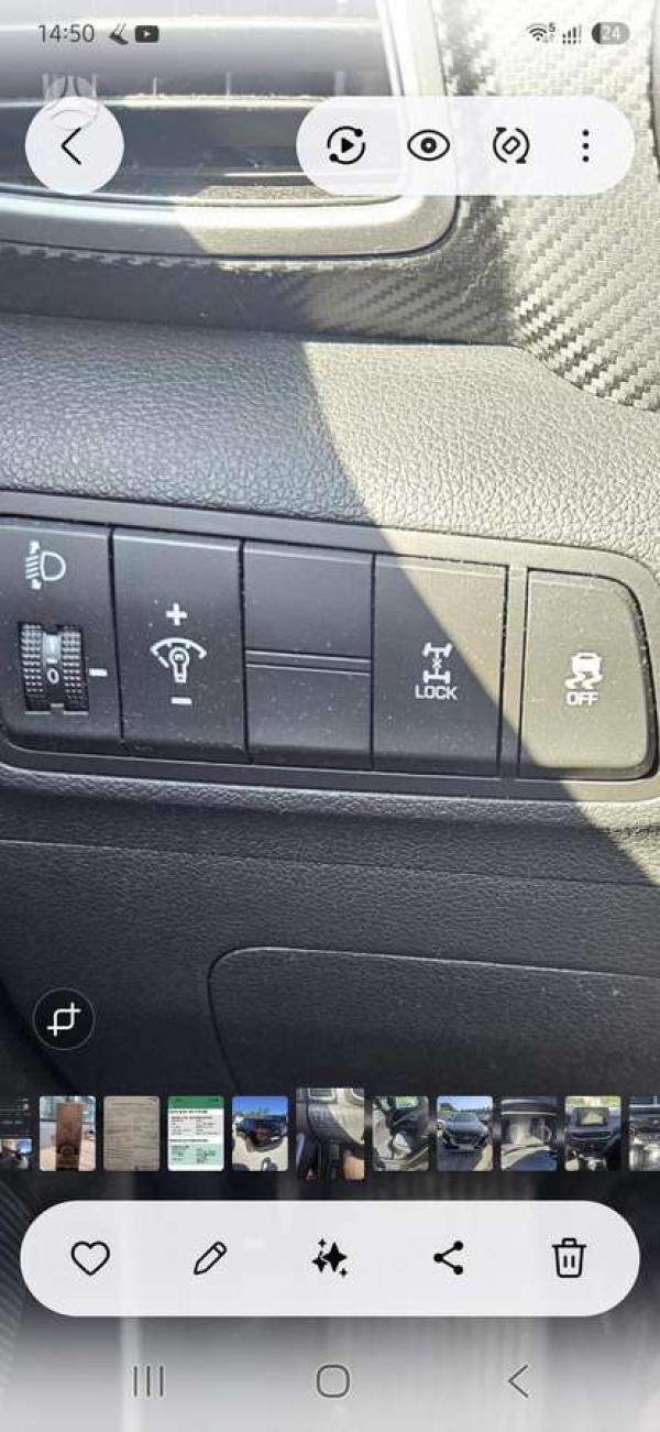Black Hyundai Tucson 2019 in Taurage, with an engine capacity of 1.60 L and mileage of 98 thousand km for 14400 €, photo 8 on AUTOMOTO.COM.LV