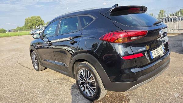 Melns Hyundai Tucson 2019 Tauragė, ar dzinēja tilpumu 1.60 L un nobraukumu 98 tūkst. km par 14400 €, foto 5 vietnē AUTOMOTO.COM.LV