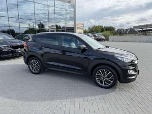 Black Hyundai Tucson 2019 in Telschi, with an engine capacity of 1.60 L and mileage of 230 thousand km for 12700 €, photo 9 on AUTOMOTO.COM.LV