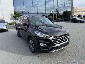 Black Hyundai Tucson 2019 in Telschi, with an engine capacity of 1.60 L and mileage of 230 thousand km for 12700 €, photo 10 on AUTOMOTO.COM.LV