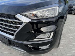 Black Hyundai Tucson 2019 in Telschi, with an engine capacity of 1.60 L and mileage of 230 thousand km for 12700 €, photo 12 on AUTOMOTO.COM.LV