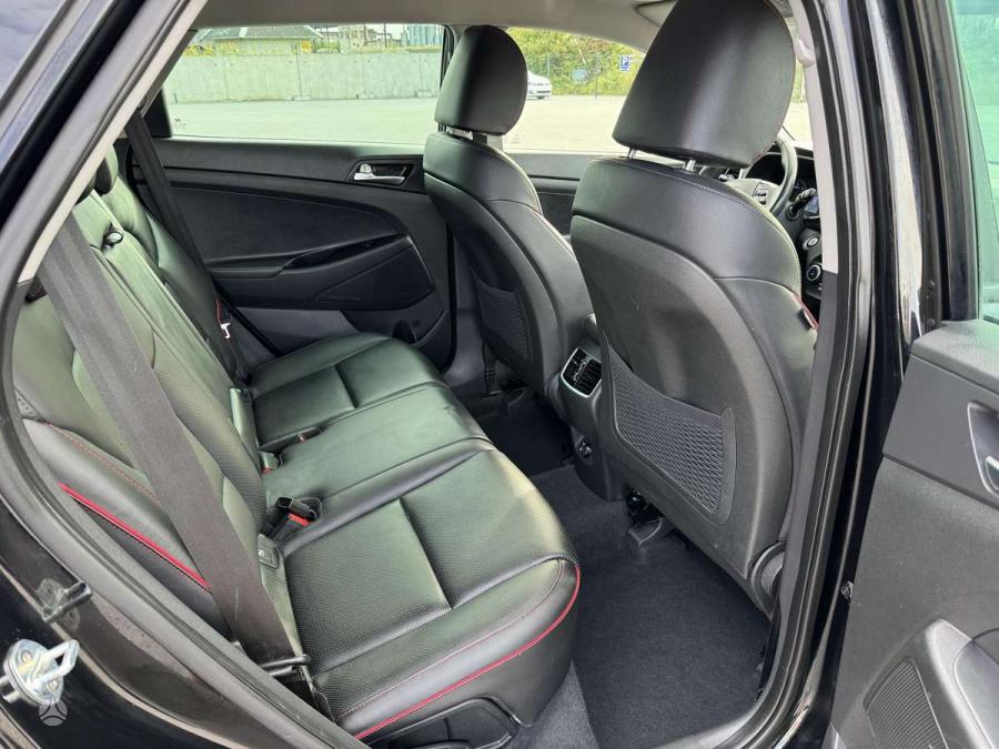 Black Hyundai Tucson 2019 in Telschi, with an engine capacity of 1.60 L and mileage of 230 thousand km for 12700 €, photo 24 on AUTOMOTO.COM.LV