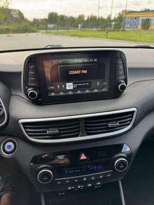 Black Hyundai Tucson 2019 in Telschi, with an engine capacity of 1.60 L and mileage of 230 thousand km for 12700 €, photo 31 on AUTOMOTO.COM.LV