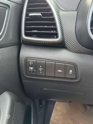 Black Hyundai Tucson 2019 in Telschi, with an engine capacity of 1.60 L and mileage of 230 thousand km for 12700 €, photo 37 on AUTOMOTO.COM.LV