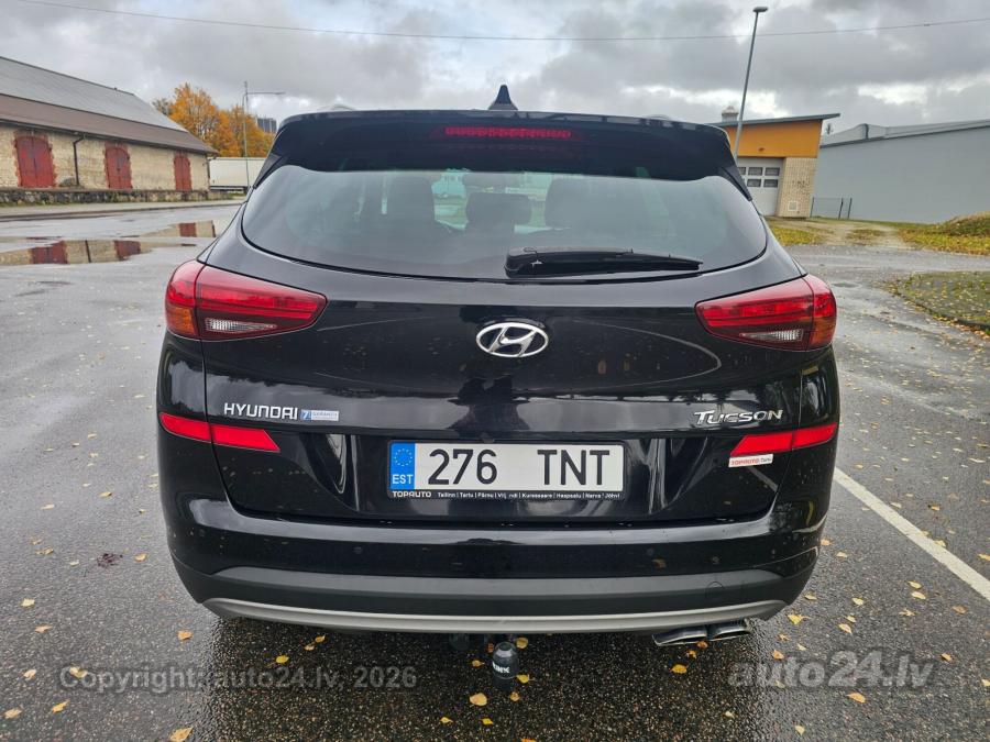 Black Hyundai Tucson 2019 in Paide, with an engine capacity of 1.60 L and mileage of 114 thousand km for 13990 €, photo 6 on AUTOMOTO.COM.LV