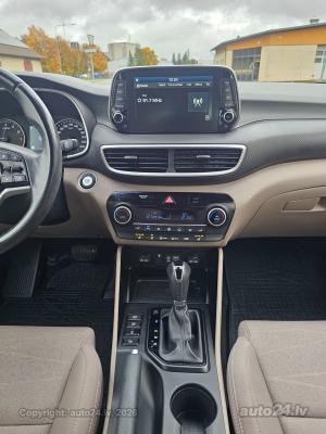 Black Hyundai Tucson 2019 in Paide, with an engine capacity of 1.60 L and mileage of 114 thousand km for 13990 €, photo 11 on AUTOMOTO.COM.LV