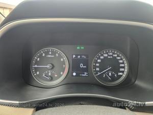 Black Hyundai Tucson 2019 in Paide, with an engine capacity of 1.60 L and mileage of 114 thousand km for 13990 €, photo 12 on AUTOMOTO.COM.LV