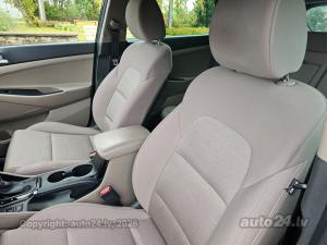 Black Hyundai Tucson 2019 in Paide, with an engine capacity of 1.60 L and mileage of 114 thousand km for 13990 €, photo 23 on AUTOMOTO.COM.LV