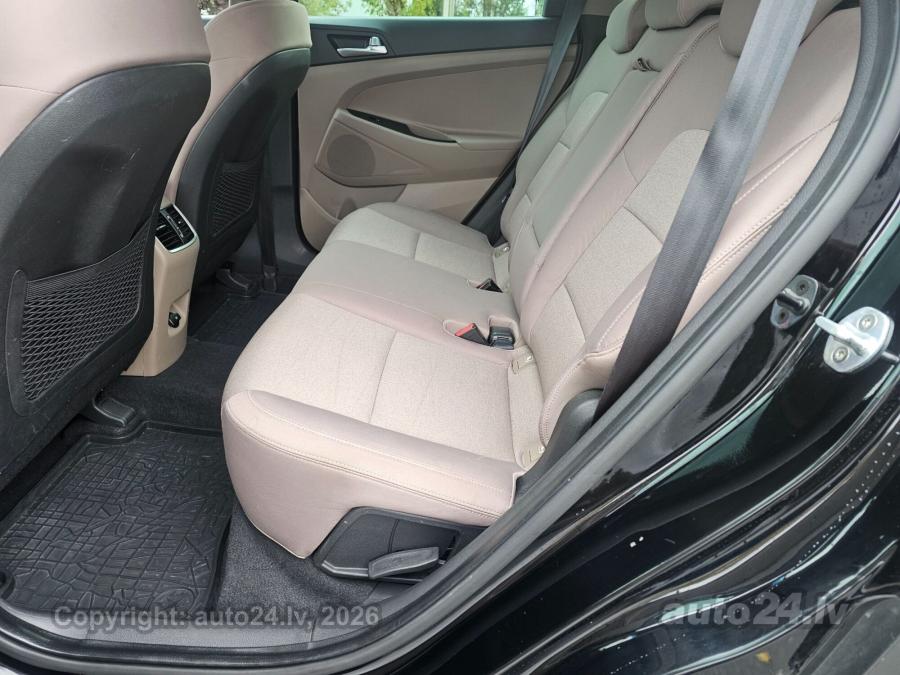 Black Hyundai Tucson 2019 in Paide, with an engine capacity of 1.60 L and mileage of 114 thousand km for 13990 €, photo 24 on AUTOMOTO.COM.LV
