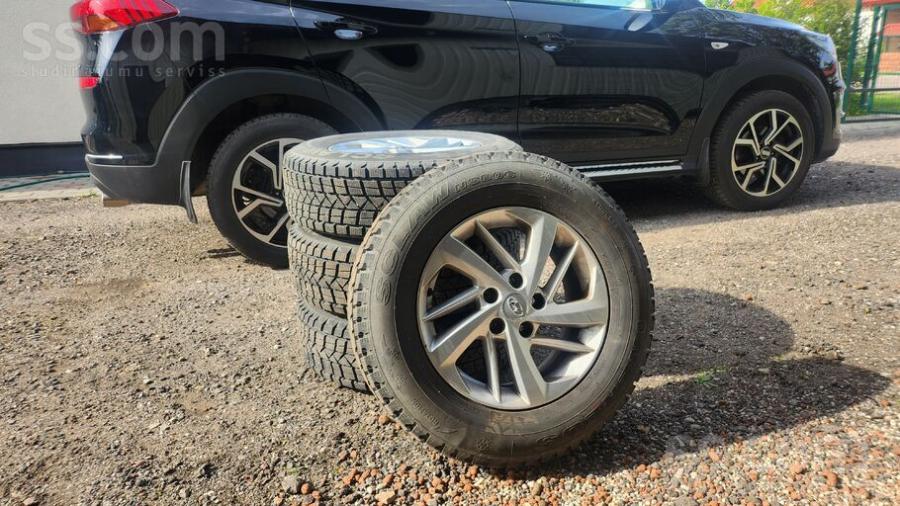 Melns Hyundai Tucson 2020 Saldus, ar dzinēja tilpumu 1.60 L un nobraukumu 50 tūkst. km par 15500 €, foto 12 vietnē AUTOMOTO.COM.LV