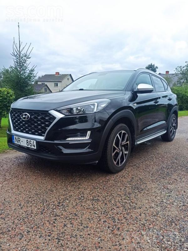Melns Hyundai Tucson 2020 Saldus, ar dzinēja tilpumu 1.60 L un nobraukumu 50 tūkst. km par 14750 €, foto 1 vietnē AUTOMOTO.COM.LV