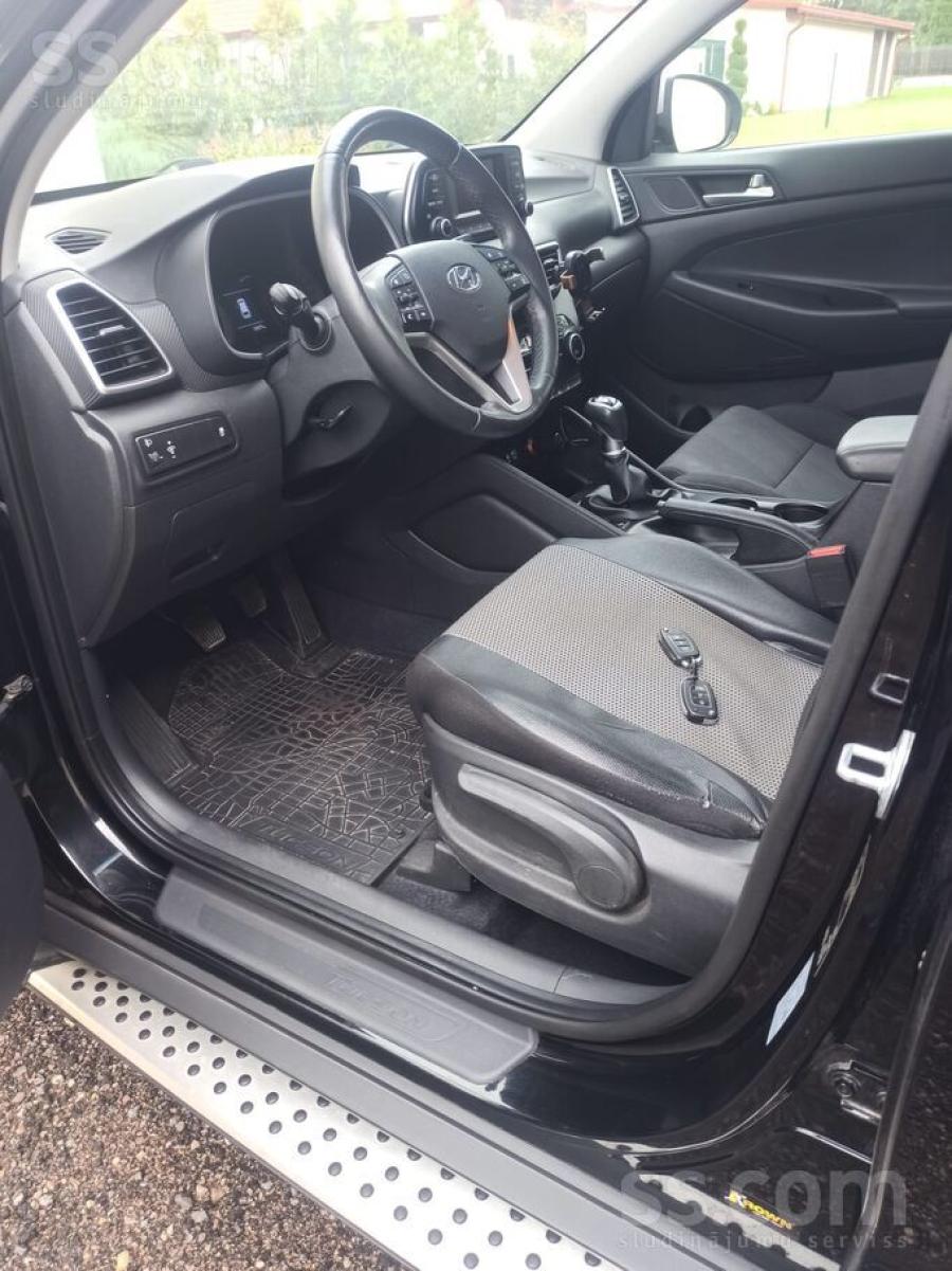 Melns Hyundai Tucson 2020 Saldus, ar dzinēja tilpumu 1.60 L un nobraukumu 50 tūkst. km par 14750 €, foto 7 vietnē AUTOMOTO.COM.LV