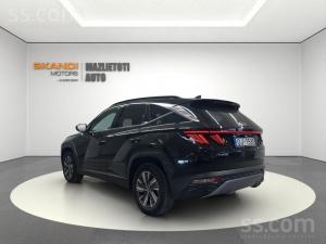 Melns Hyundai Tucson 2021 Rīga, ar dzinēja tilpumu 1.60 L un nobraukumu 93 tūkst. km par 23990 €, foto 5 vietnē AUTOMOTO.COM.LV
