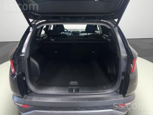 Melns Hyundai Tucson 2021 Rīga, ar dzinēja tilpumu 1.60 L un nobraukumu 93 tūkst. km par 23990 €, foto 20 vietnē AUTOMOTO.COM.LV