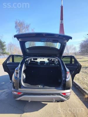 Melns Hyundai Tucson 2021 Rīga, ar dzinēja tilpumu 1.60 L un nobraukumu 70 tūkst. km par 23250 €, foto 6 vietnē AUTOMOTO.COM.LV