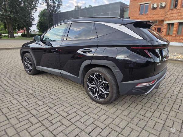 Black Hyundai Tucson 2021 in Marijampole, with an engine capacity of 1.60 L and mileage of 50 thousand km for 28900 €, photo 5 on AUTOMOTO.COM.LV
