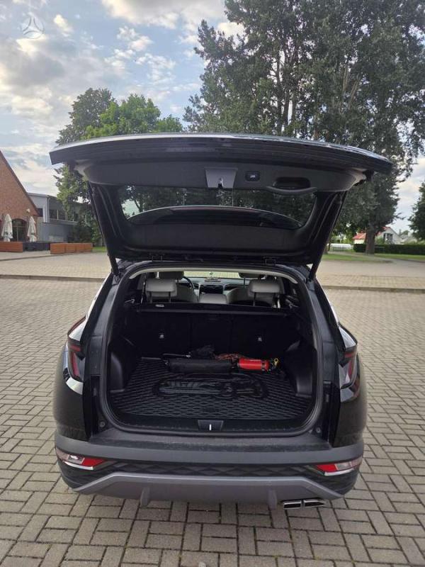 Black Hyundai Tucson 2021 in Marijampole, with an engine capacity of 1.60 L and mileage of 50 thousand km for 28900 €, photo 7 on AUTOMOTO.COM.LV