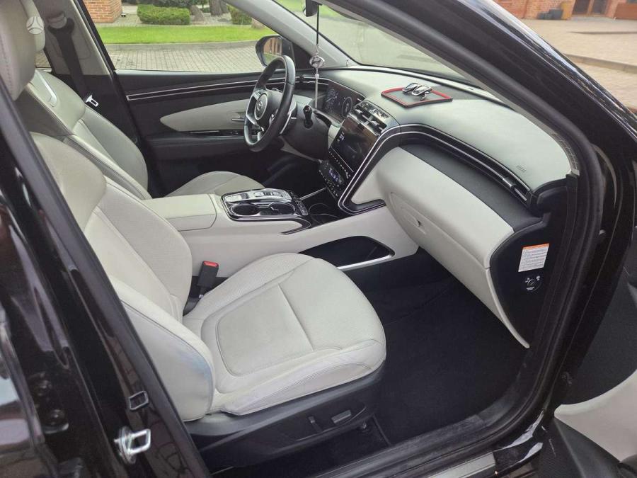 Melns Hyundai Tucson 2021 Marijampole, ar dzinēja tilpumu 1.60 L un nobraukumu 50 tūkst. km par 28900 €, foto 13 vietnē AUTOMOTO.COM.LV