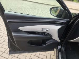 Melns Hyundai Tucson 2021 Marijampole, ar dzinēja tilpumu 1.60 L un nobraukumu 50 tūkst. km par 28900 €, foto 21 vietnē AUTOMOTO.COM.LV