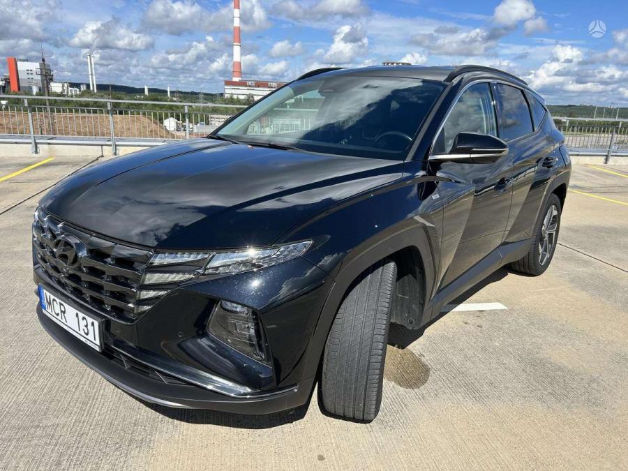 Black Hyundai Tucson 2021 in Vilnius, with an engine capacity of 1.60 L and mileage of 83 thousand km for 25400 €, photo 5 on AUTOMOTO.COM.LV