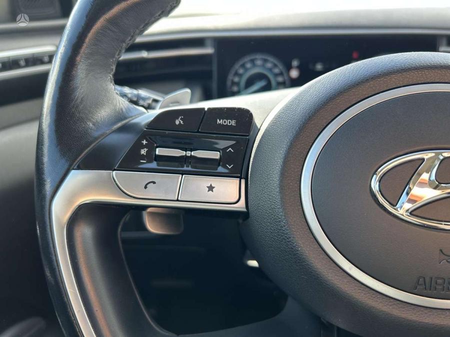 Black Hyundai Tucson 2021 in Vilnius, with an engine capacity of 1.60 L and mileage of 83 thousand km for 25400 €, photo 13 on AUTOMOTO.COM.LV