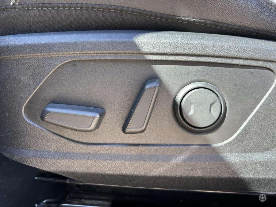 Black Hyundai Tucson 2021 in Vilnius, with an engine capacity of 1.60 L and mileage of 83 thousand km for 25400 €, photo 25 on AUTOMOTO.COM.LV