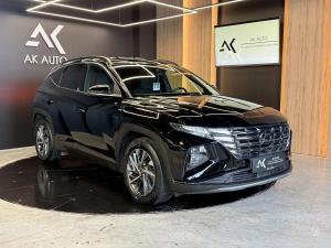 Black Hyundai Tucson 2022 in Kaunas, with an engine capacity of 1.60 L and mileage of 58 thousand km for 23990 €, photo 2 on AUTOMOTO.COM.LV