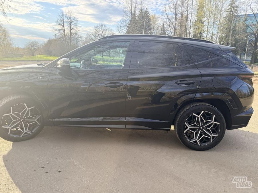 Black Hyundai Tucson 2022 in Panevezys, with an engine capacity of 1.60 L and mileage of 56 thousand km for 24800 €, photo 5 on AUTOMOTO.COM.LV